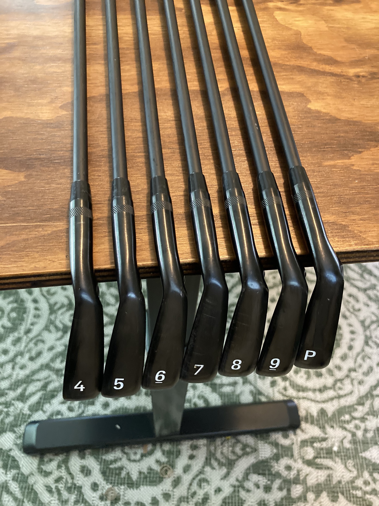 Sub70 699 Pro Black Iron Set / 4-PW Regular Flex Graphite Shafts ...