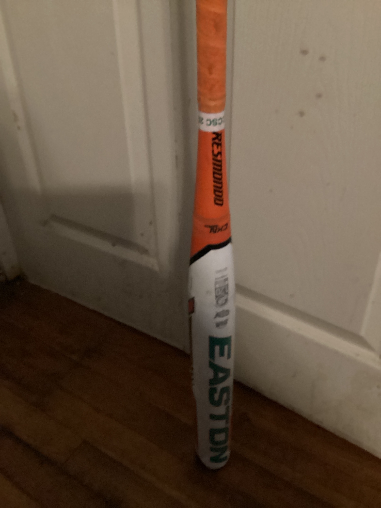 New Easton 27 oz Resmondo Bat | SidelineSwap