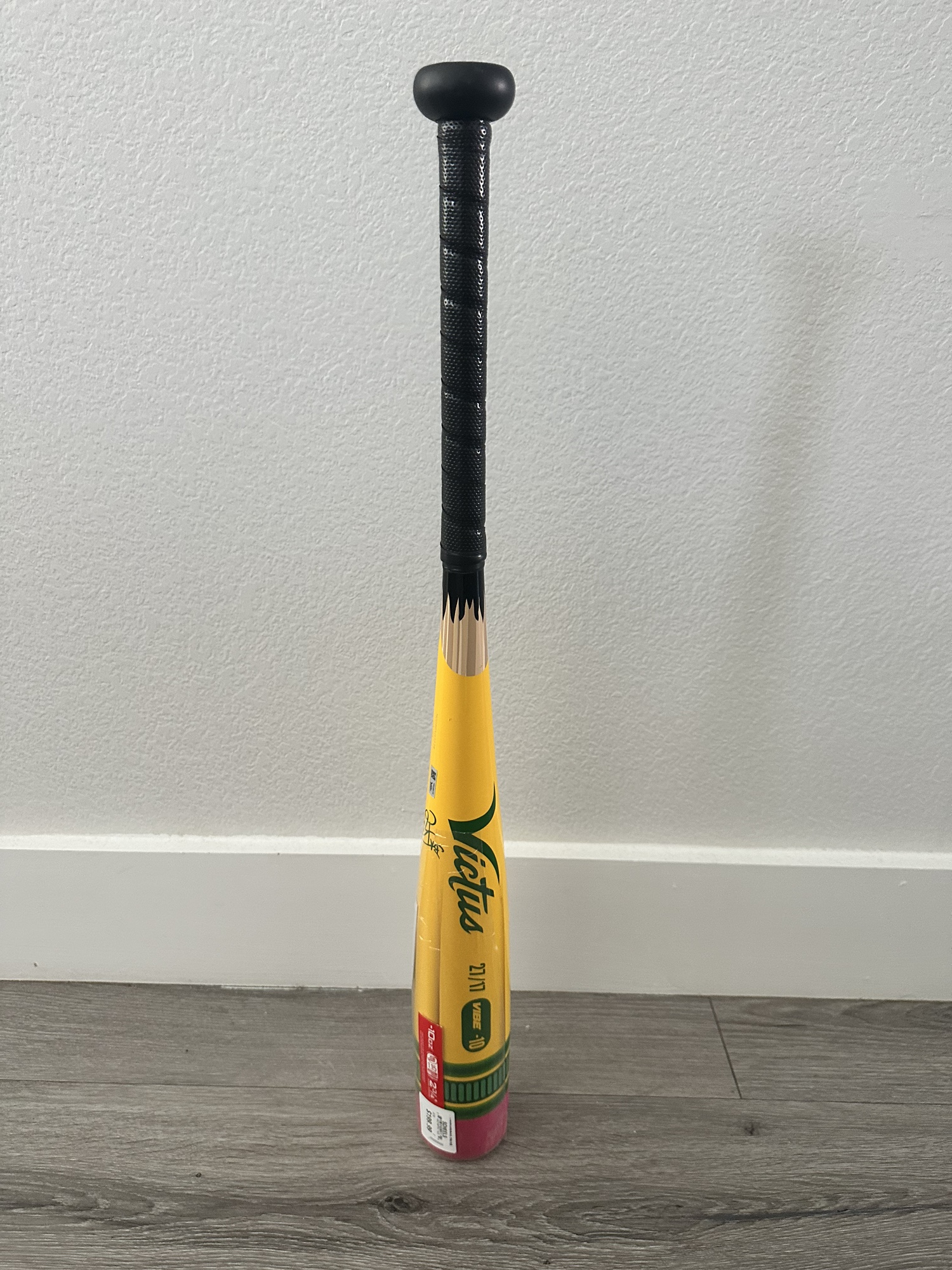 Used 2024 Victus (-10) 17 oz 27" Pencil Bat | SidelineSwap