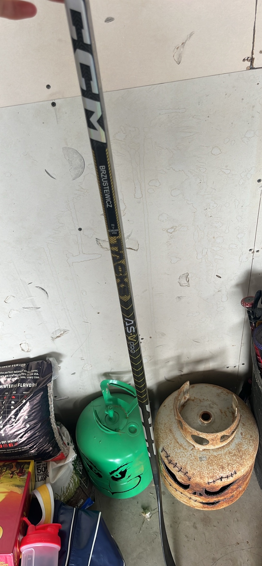 New Senior Bauer Right Handed P28 Asv pro Hockey Stick | SidelineSwap