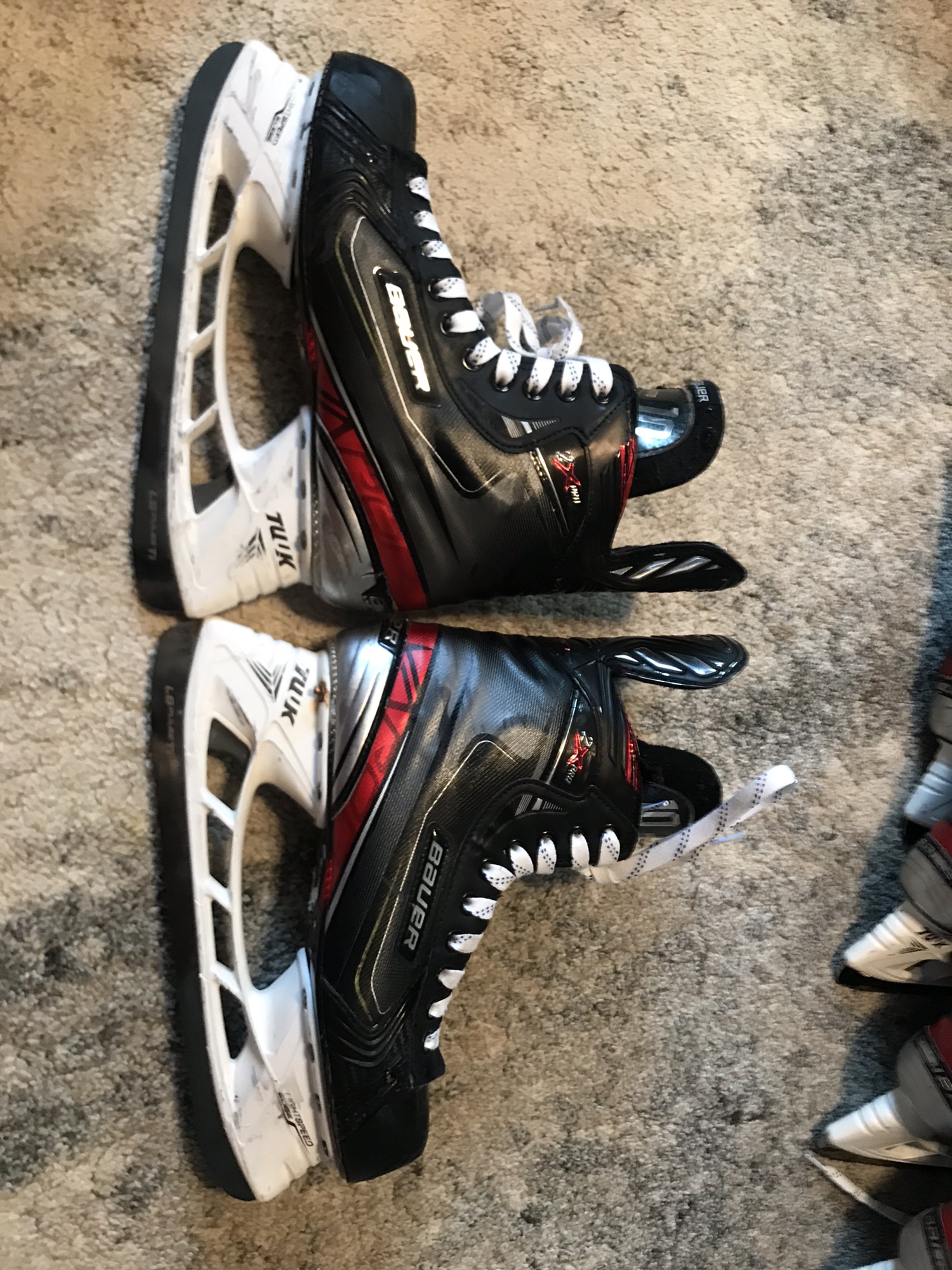 Bauer Vapor 2X Pro Skates Size 8.5 Pro Stock - V Cut Mosoca Style (Tiny ...