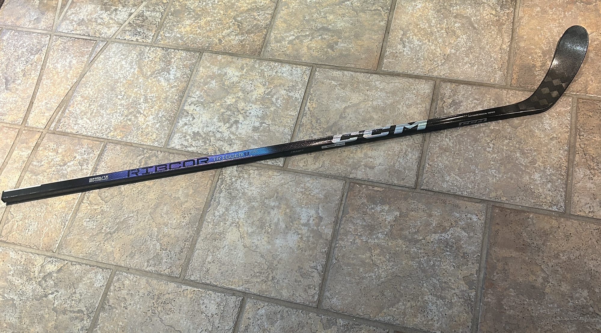 New CCM Left Hand P28 Pro Stock RibCor Trigger 8 Pro Hockey Stick ...