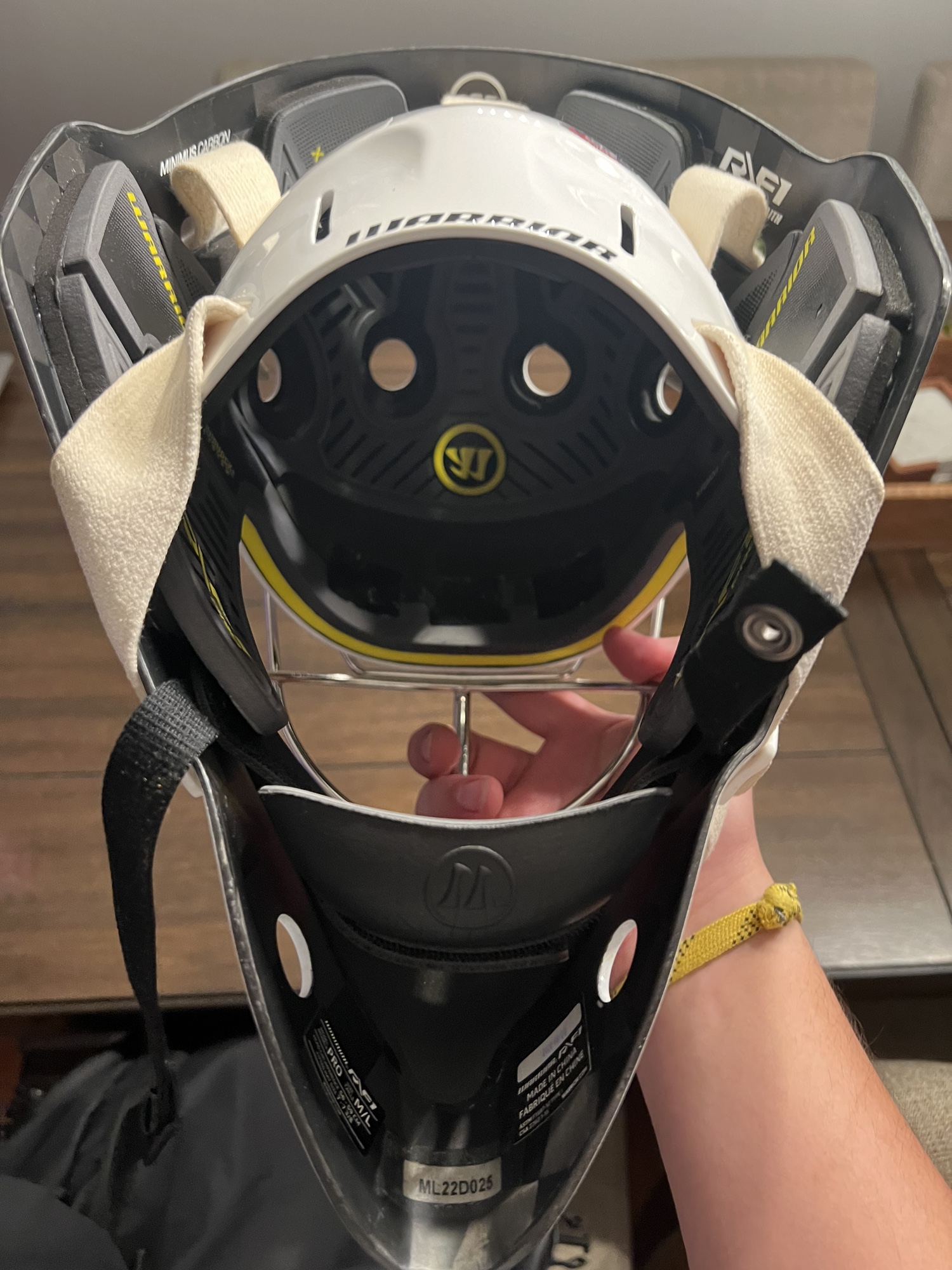 Warrior RF1 Pro Goalie Mask W/ Extra Cage (M/L) | SidelineSwap