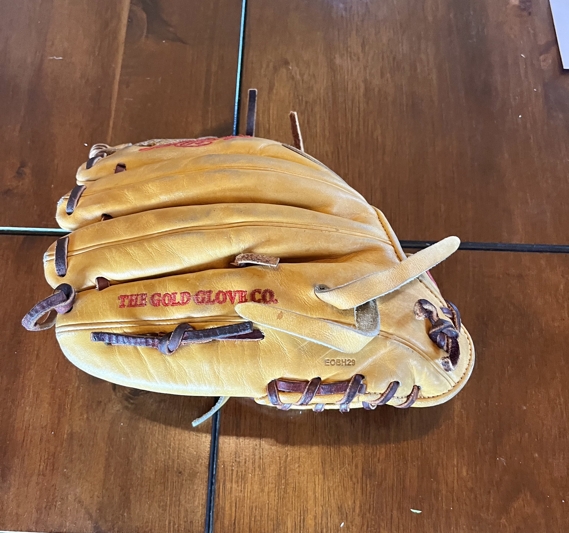 Used Infield 11.75" Heart of the Hide Baseball Glove | SidelineSwap