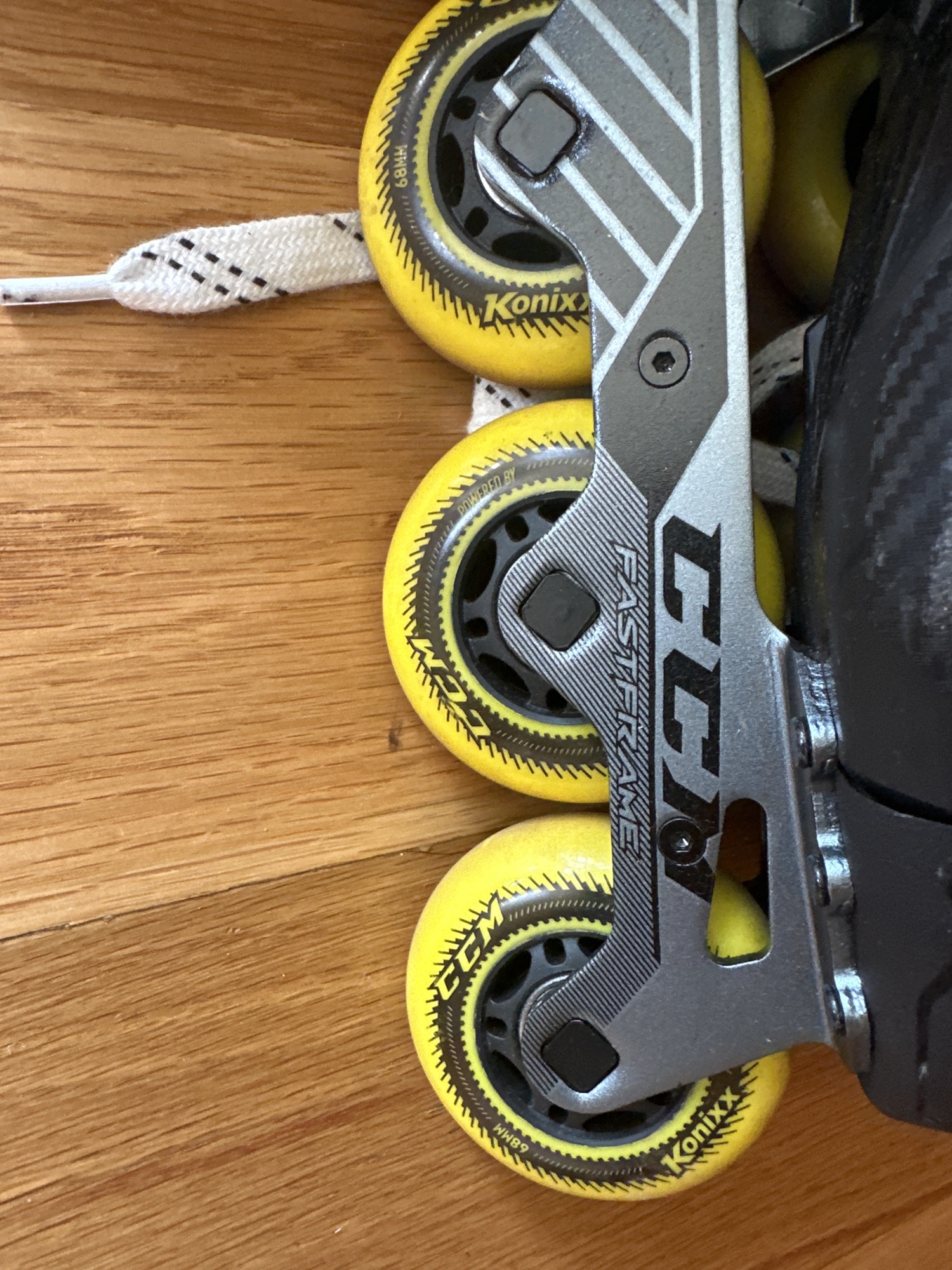 CCM 9350R Super Tacks Roller Blades | SidelineSwap