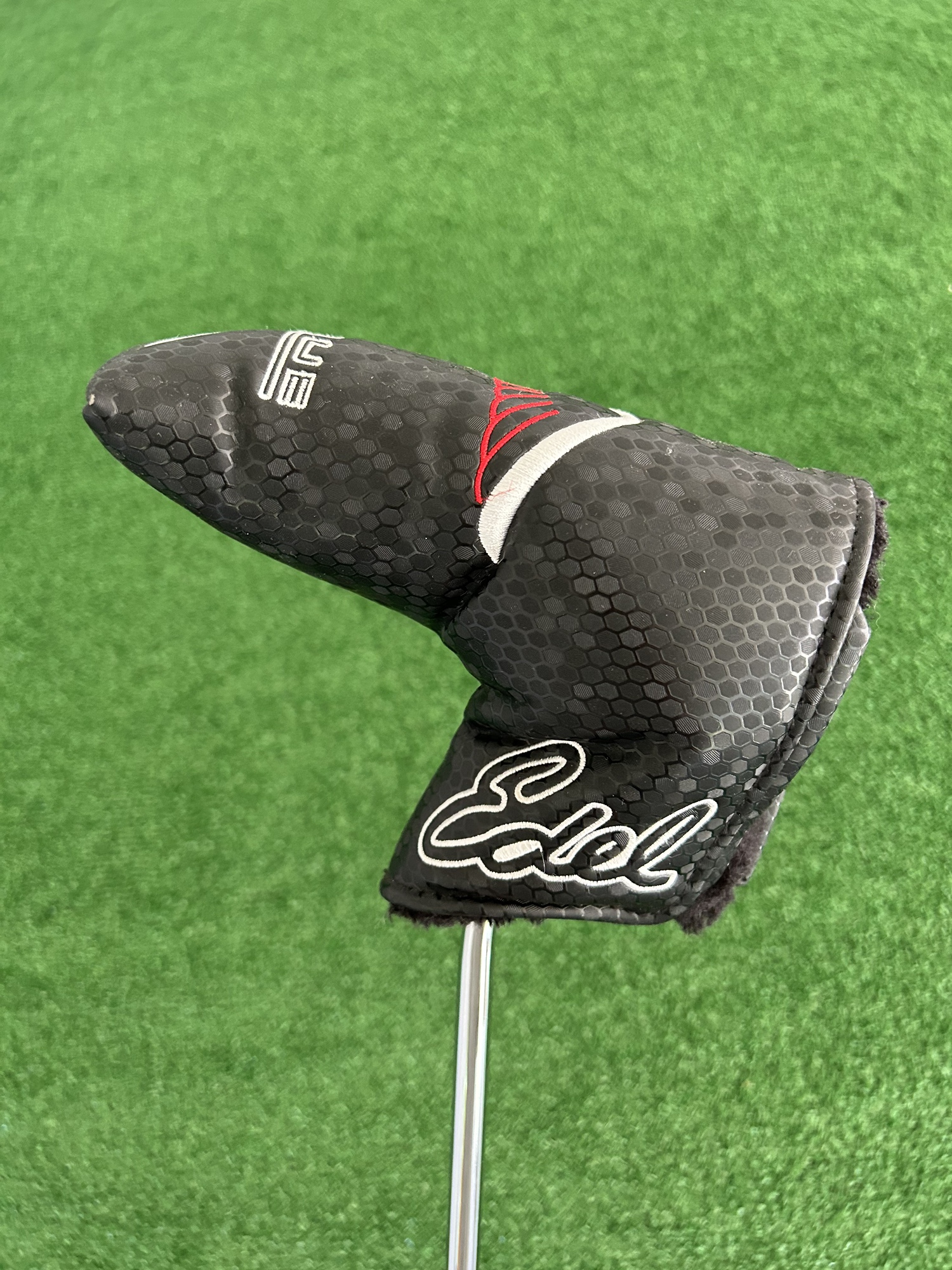 Edel The Brick 34” Putter + Headcover | SidelineSwap