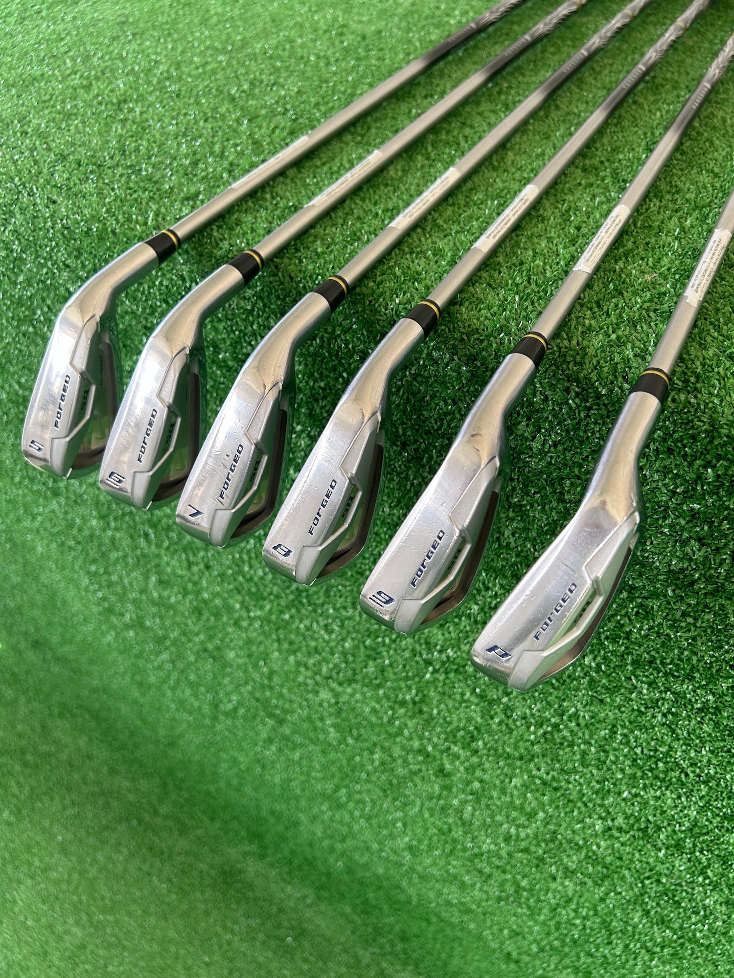 Nike SQ MachSpeed Forged Iron Set 5-P / Nike Bassara SR Soft Regular Graphite | SidelineSwap