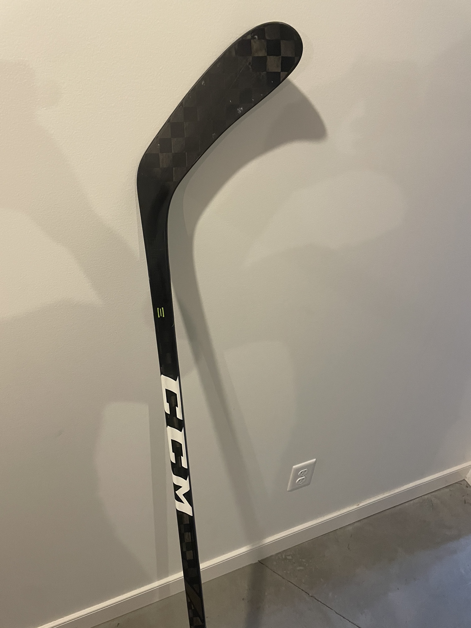 New CCM Right Handed Toe Pattern Pro Stock RibCor Trigger 3D PMT Hockey ...