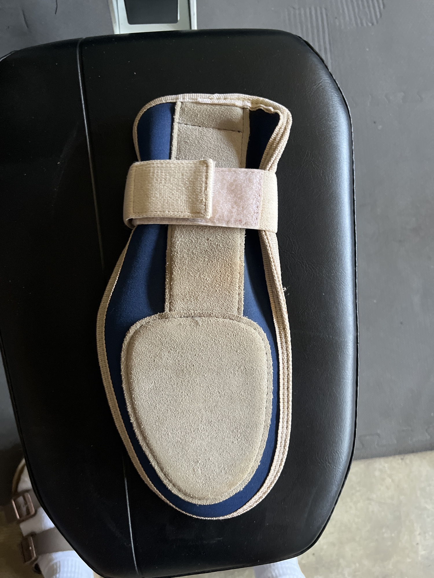 44 sliding mitt | SidelineSwap