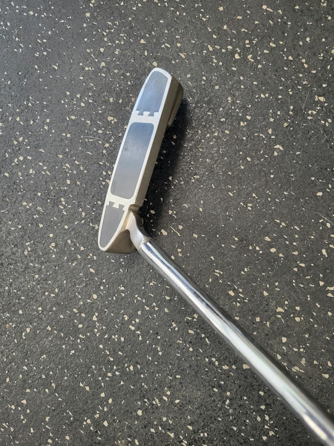 Used Carbite Polar Balanced Blade Putters | SidelineSwap
