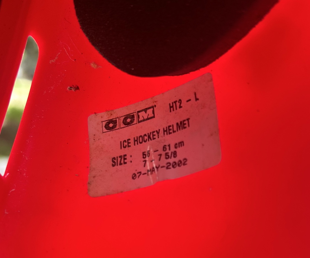 Large Red CCM HT2 Helmet | SidelineSwap