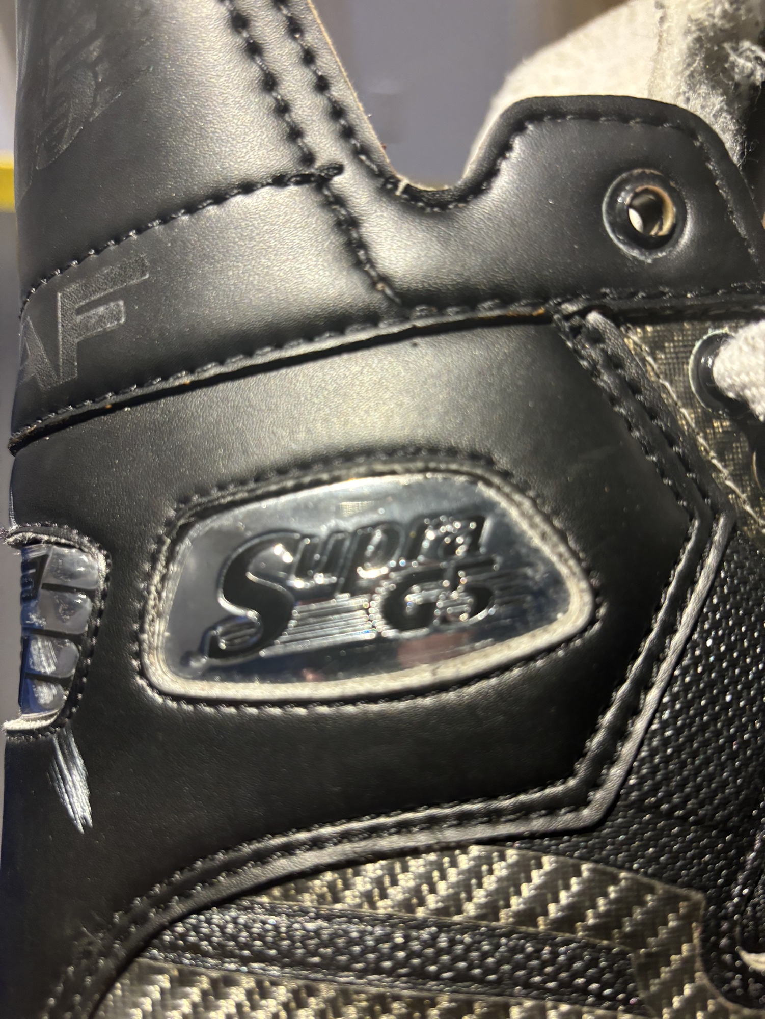 Graf supra G5 hockey skates (size 8) | SidelineSwap