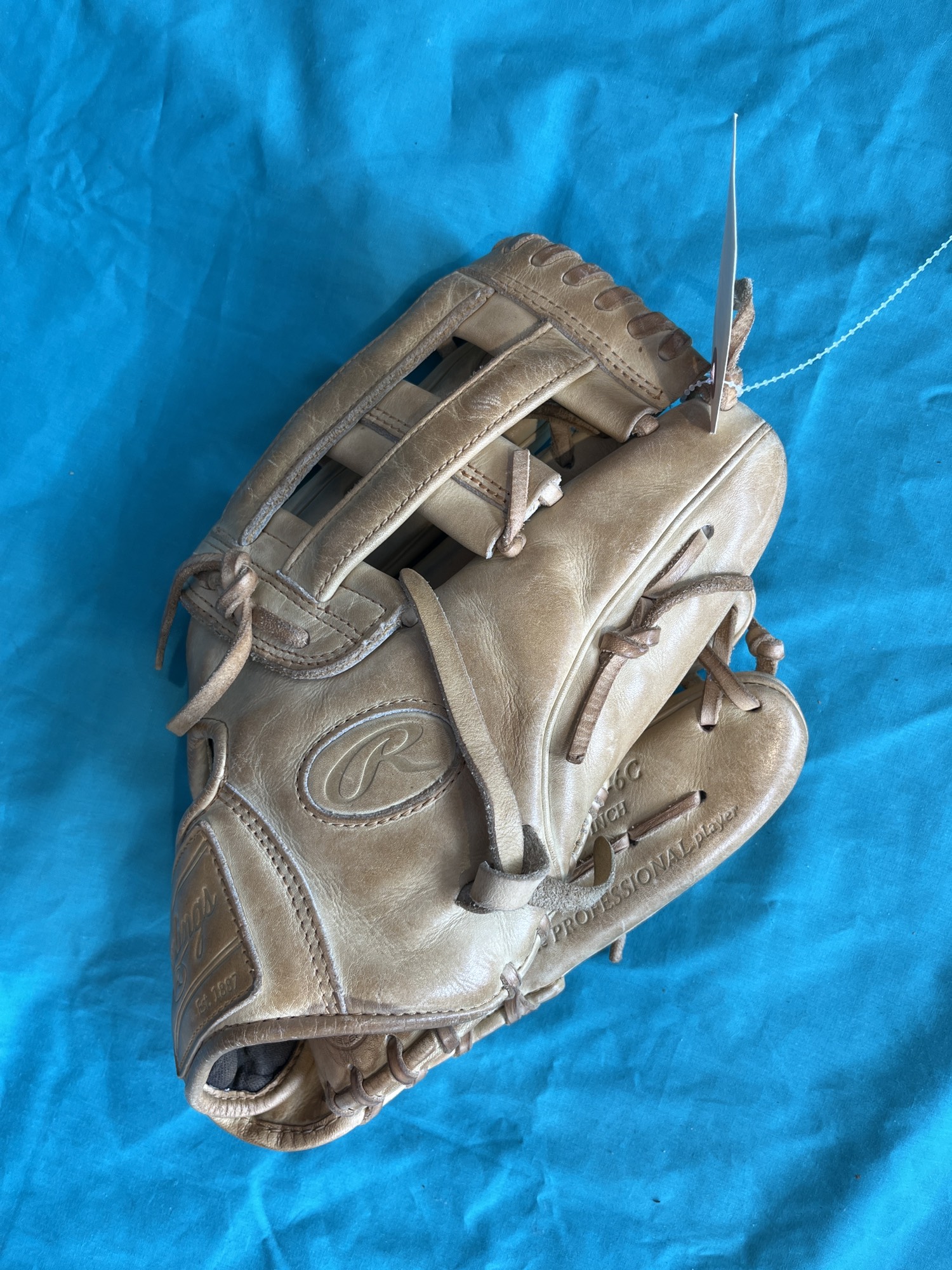 Brown Used Rawlings Heart of the Hide Right Hand Throw Infield Baseball Glove 12.25" | SidelineSwap