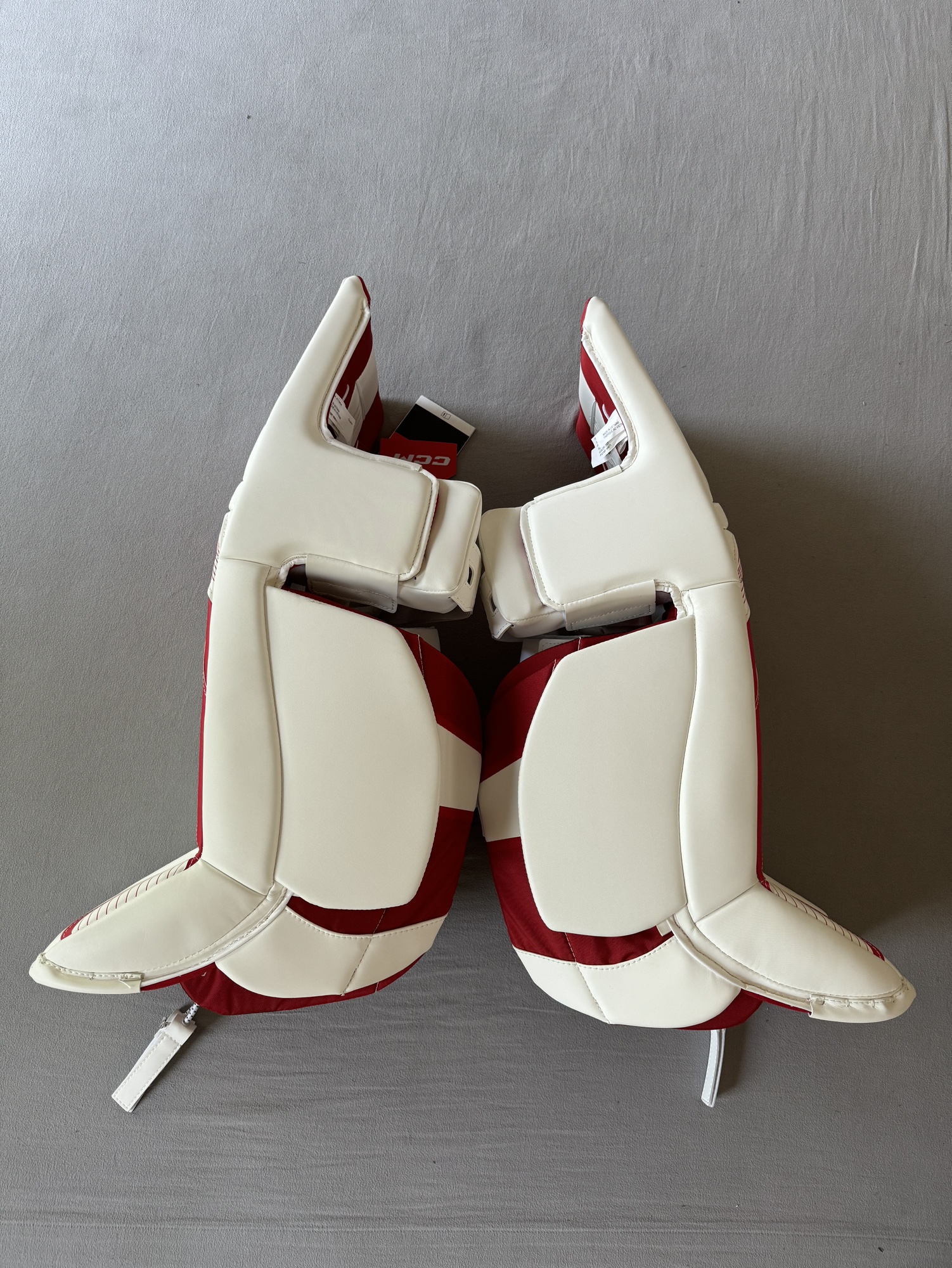 New CCM Intermediate EFLEX 6.9 Goalie Leg Pads Size 31”+1” | SidelineSwap