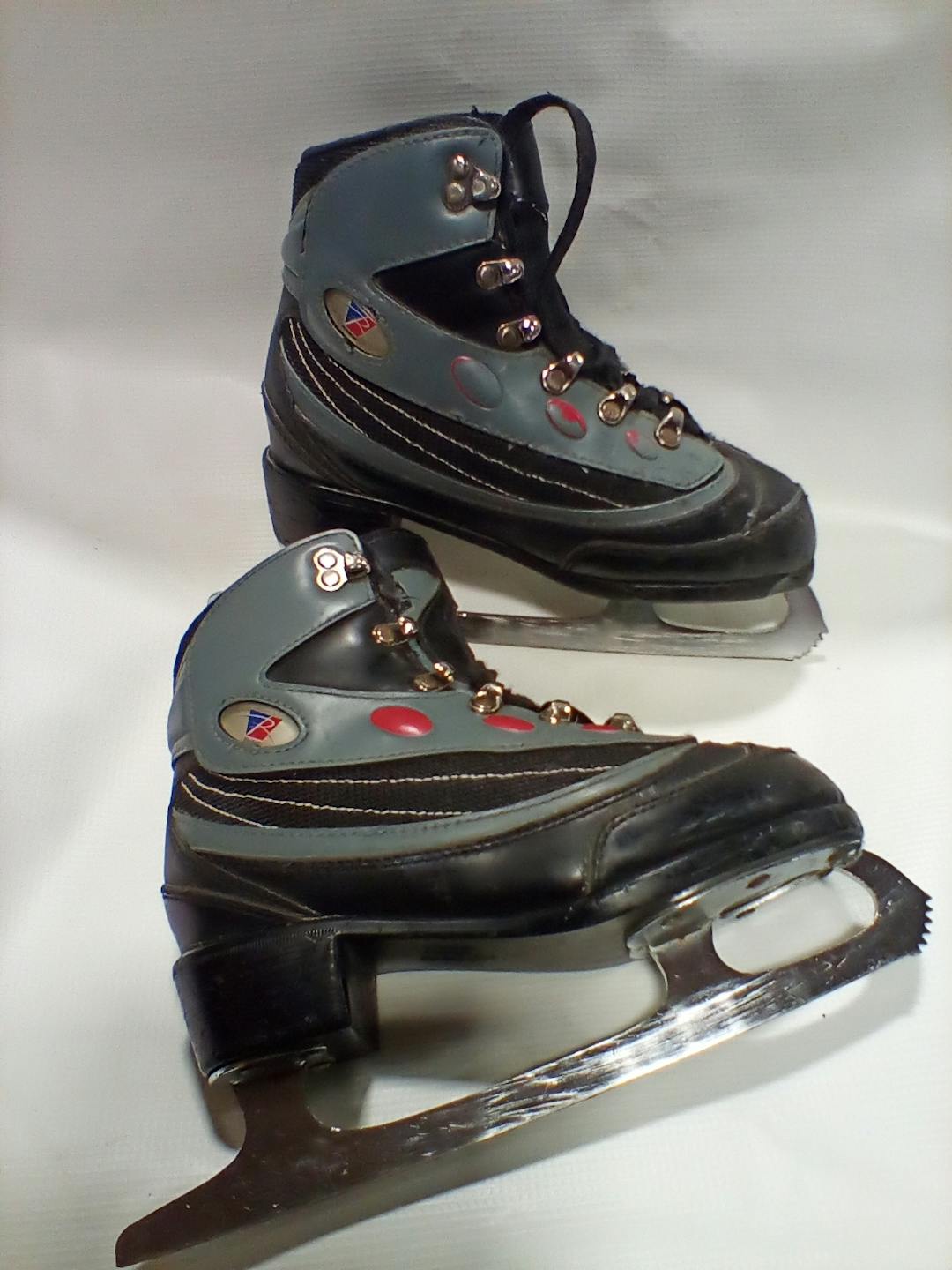 Used Riddell Pro Junior 03 Ice Skates Soft Boot Skates | SidelineSwap