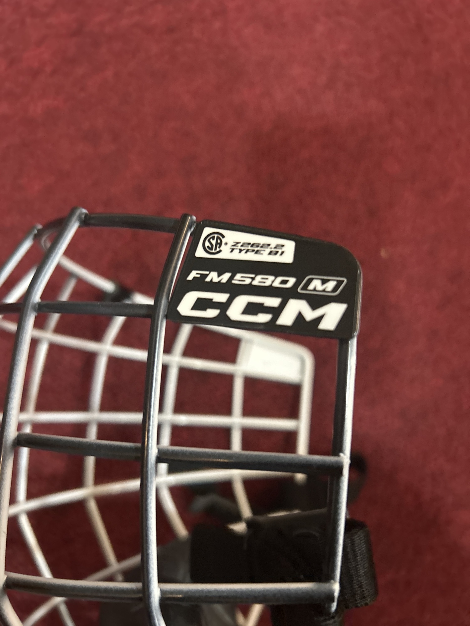 New CCM FM580 Medium Oreo Cage Item#MFMOC | SidelineSwap