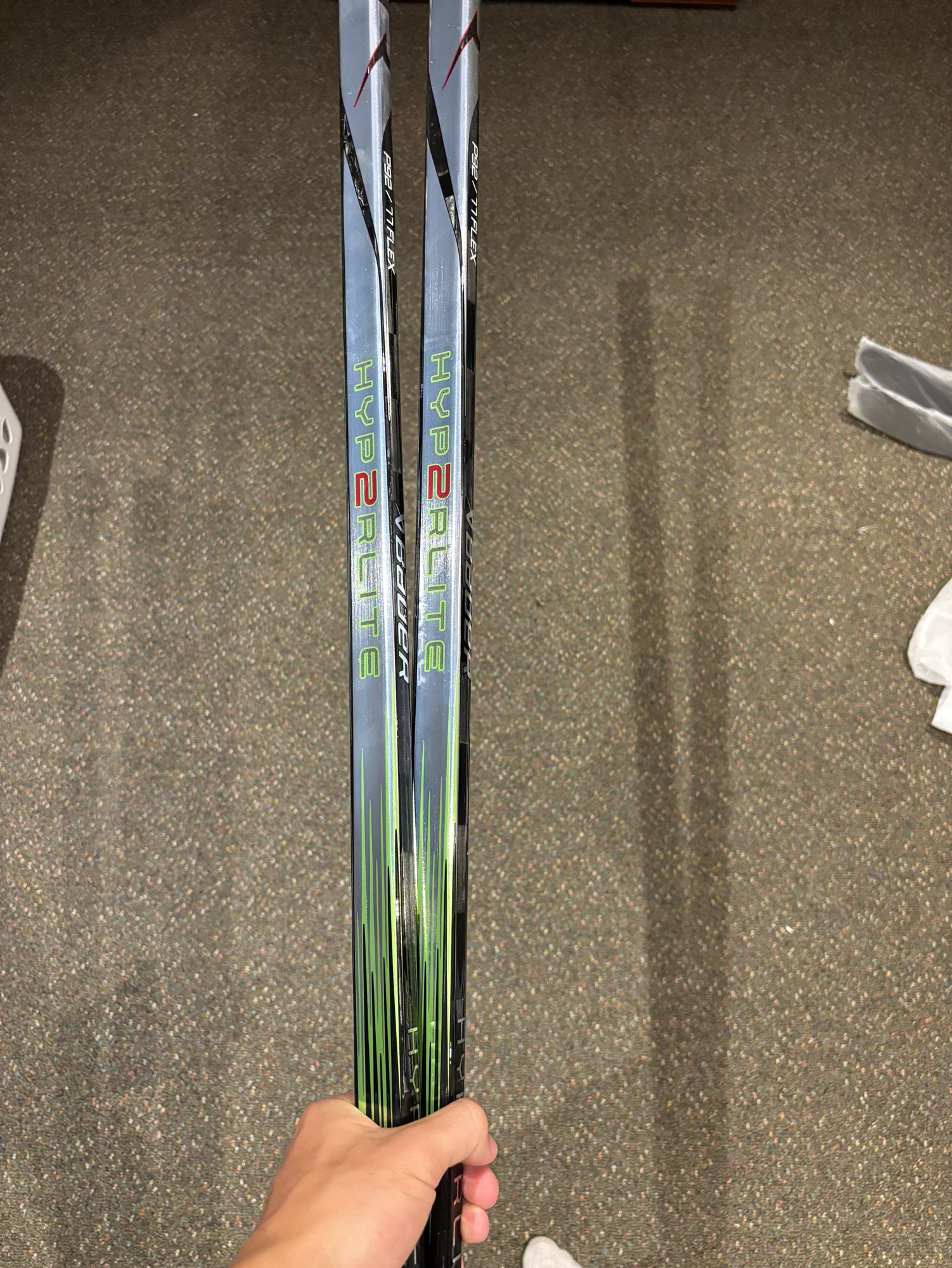 2 New Senior Bauer Left Hand P92 77 Flex Vapor Hyperlite 2 Hockey Stick ...