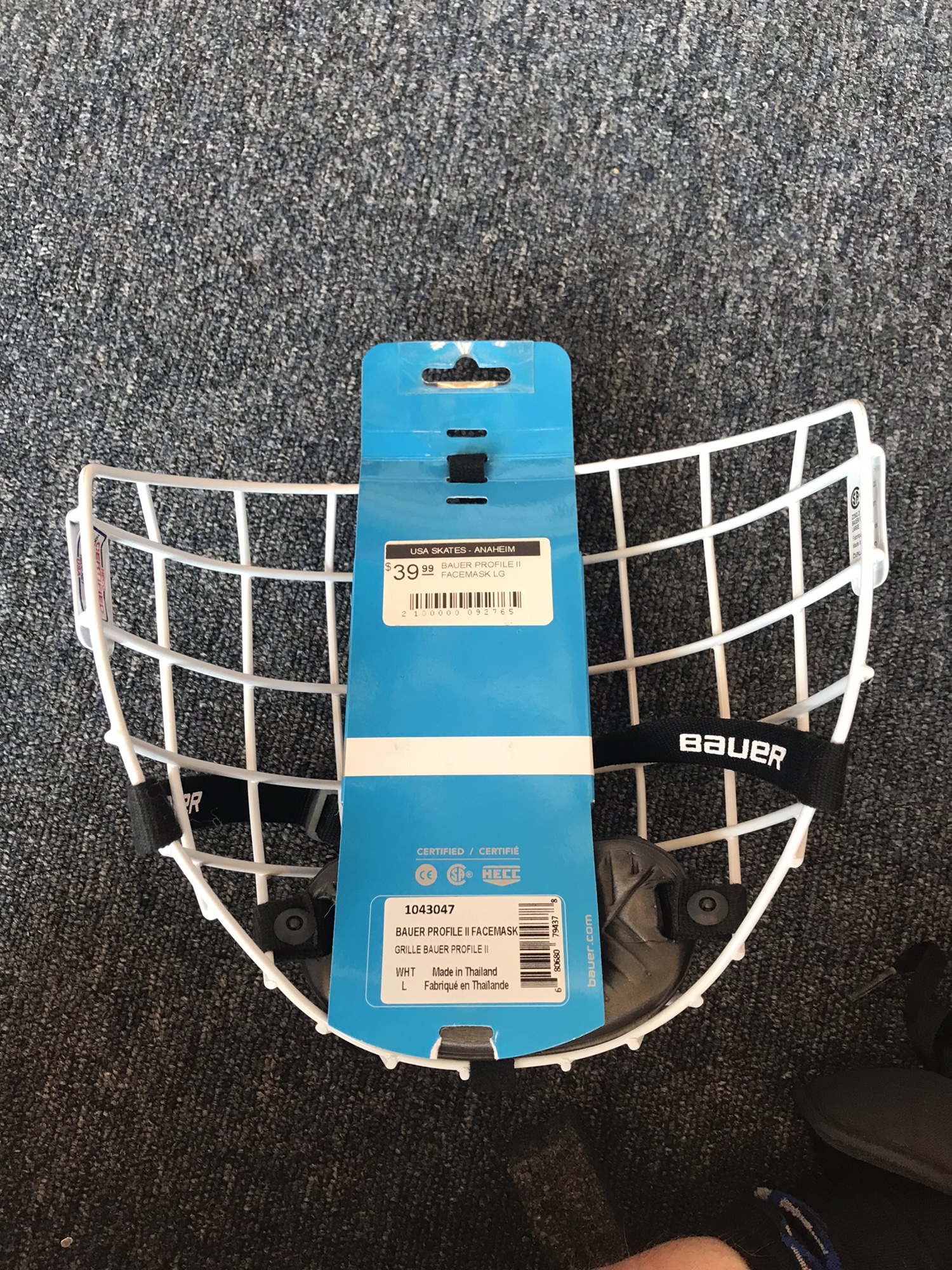 New Large Bauer Full Cage Profile II Facemask | SidelineSwap