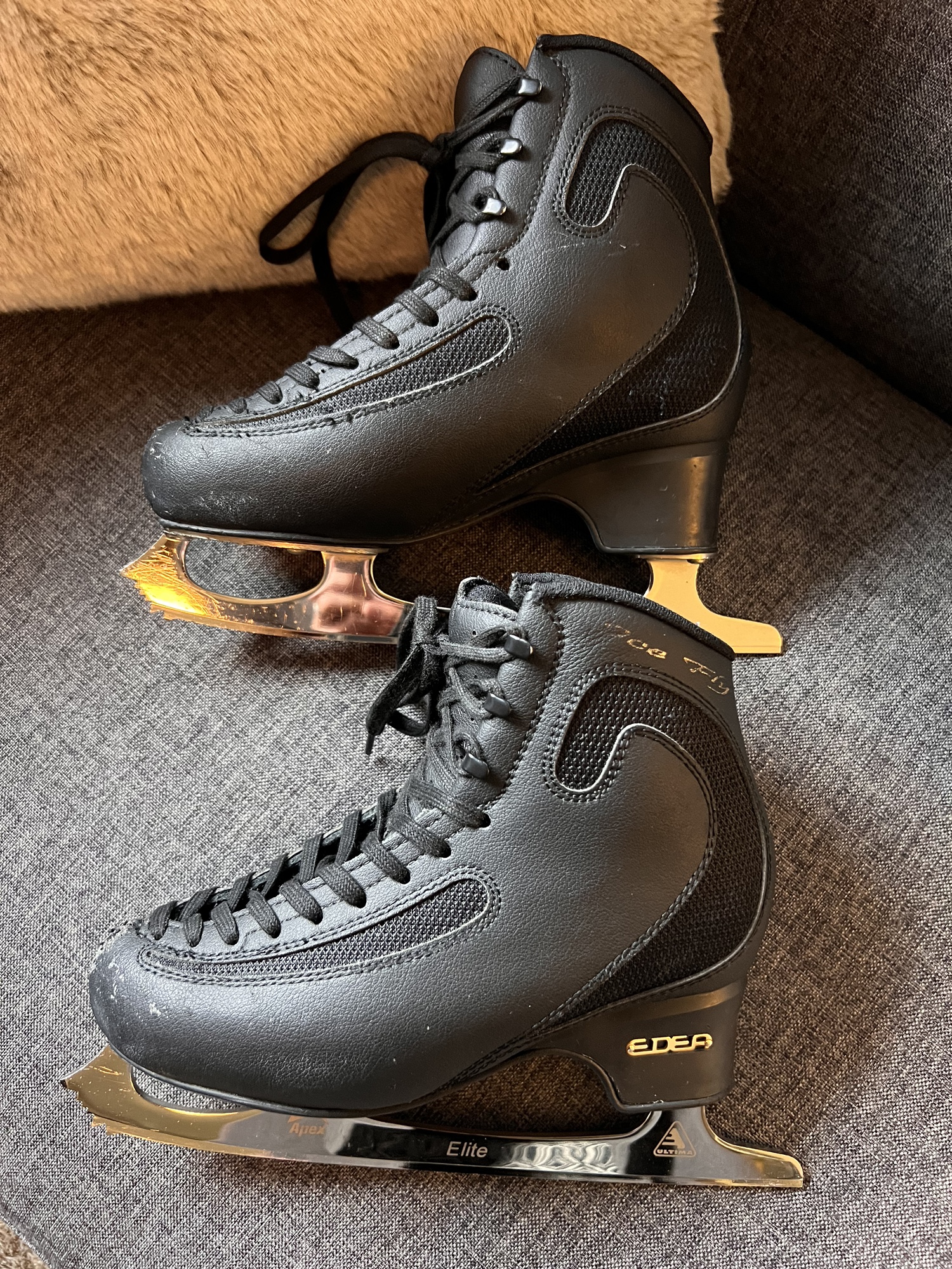 Used EDEA B Ice Fly Figure Skates 240 | SidelineSwap