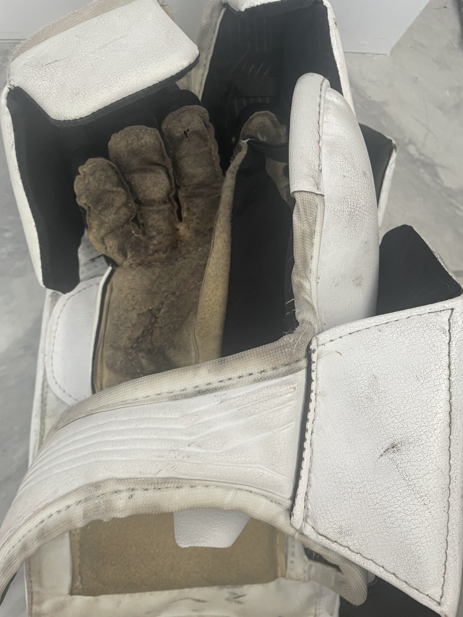 Bauer m5 pro blocker | SidelineSwap