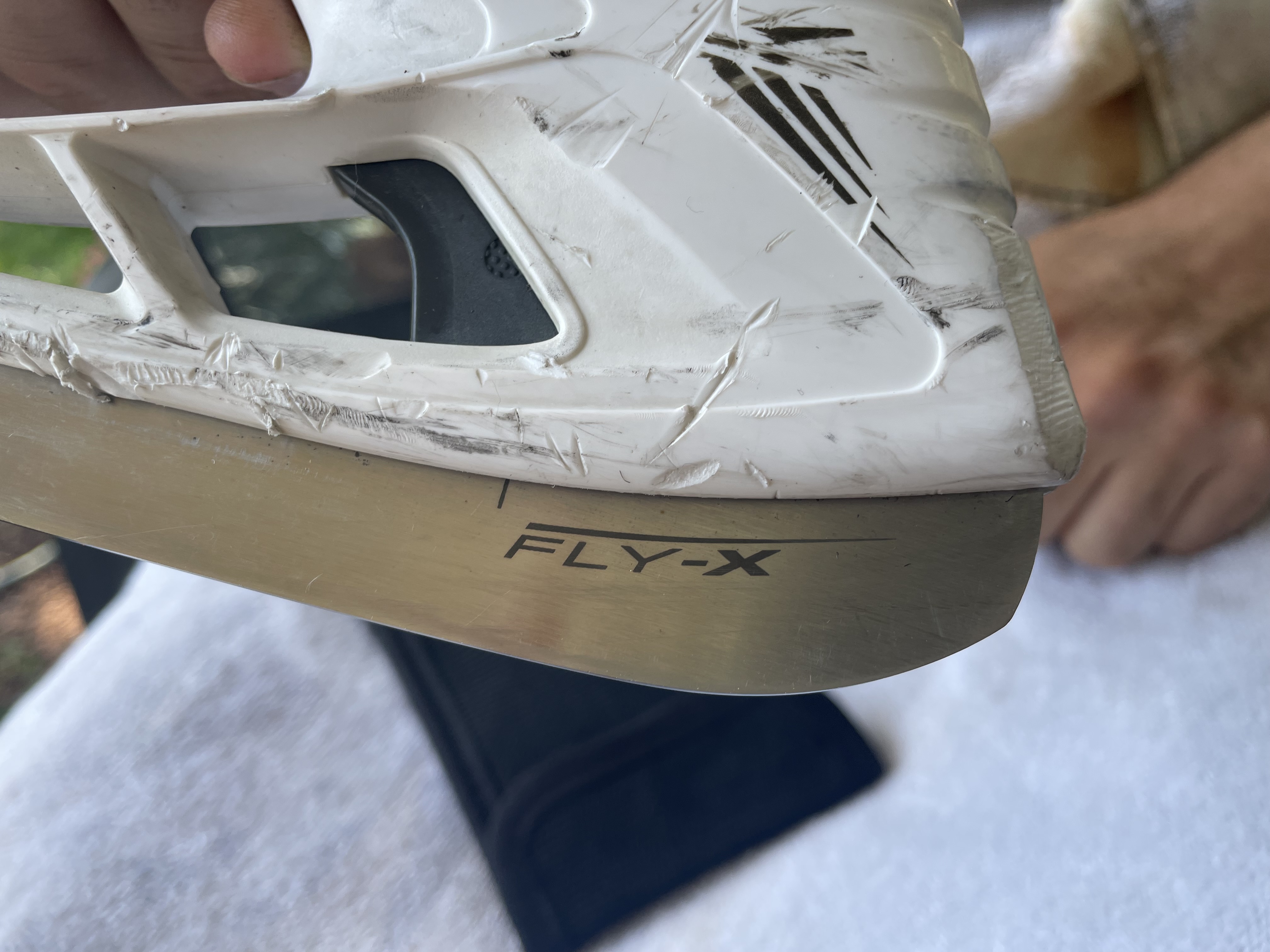 Used Senior Bauer Supreme M5 Pro Hockey Skates Regular Width 8 ...