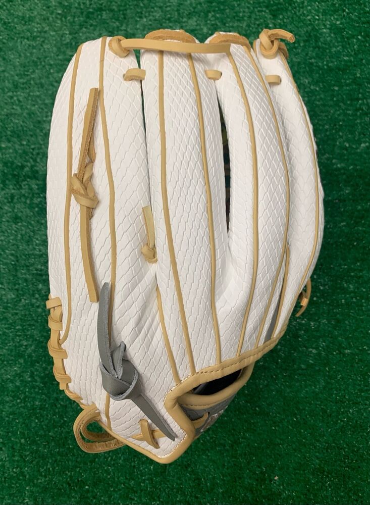 Wilson A2000 T125 12.5" Fastpitch Softball Outfield Glove ...