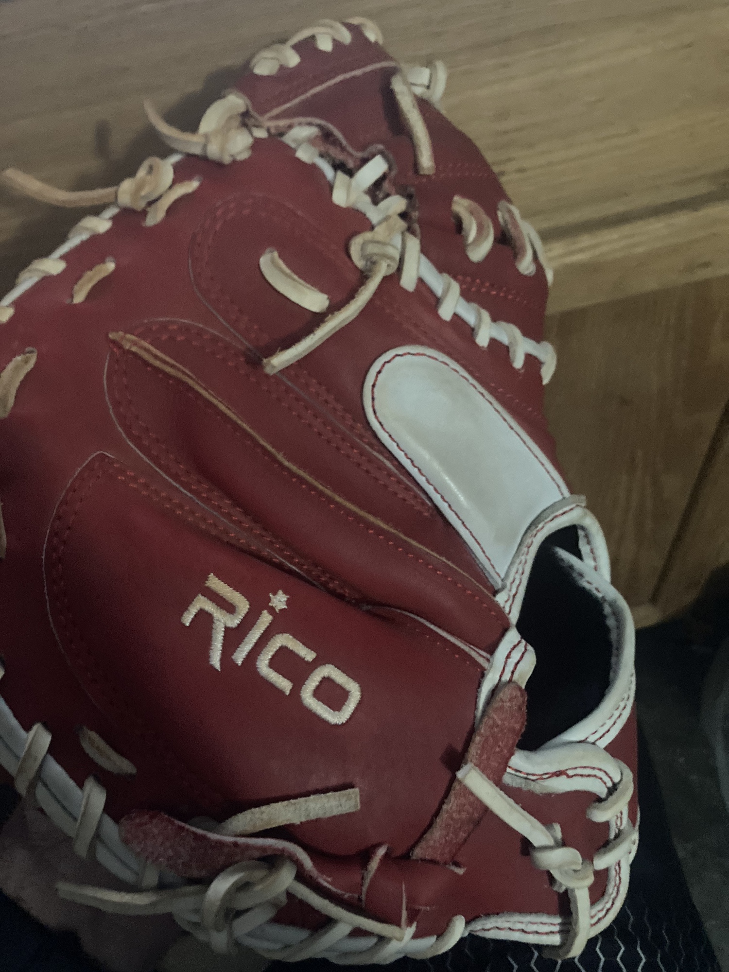 Rico gloves catchers mitt | SidelineSwap