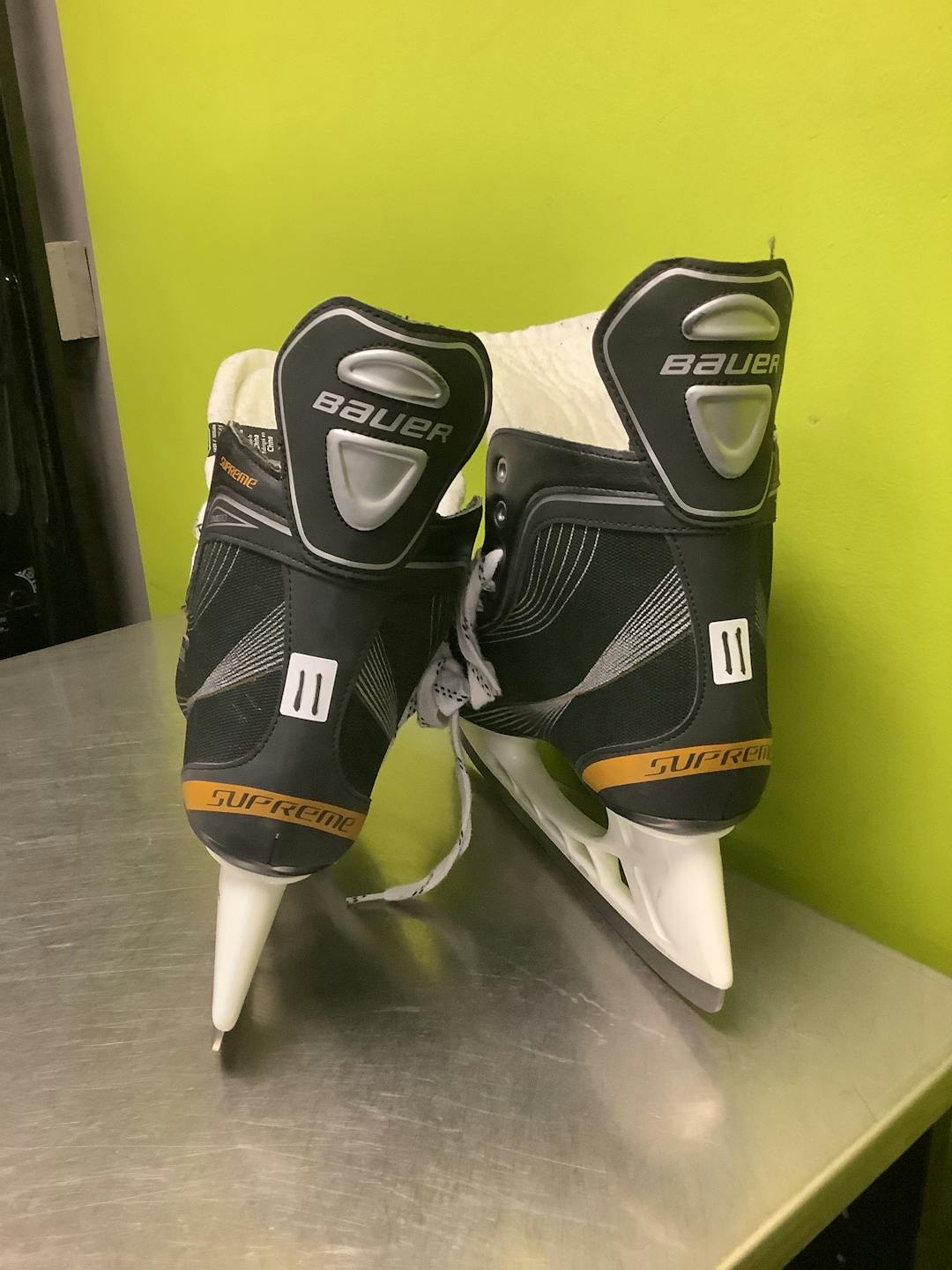 Used Bauer Supreme One 20 Senior 11 Ice Hockey Skates | SidelineSwap