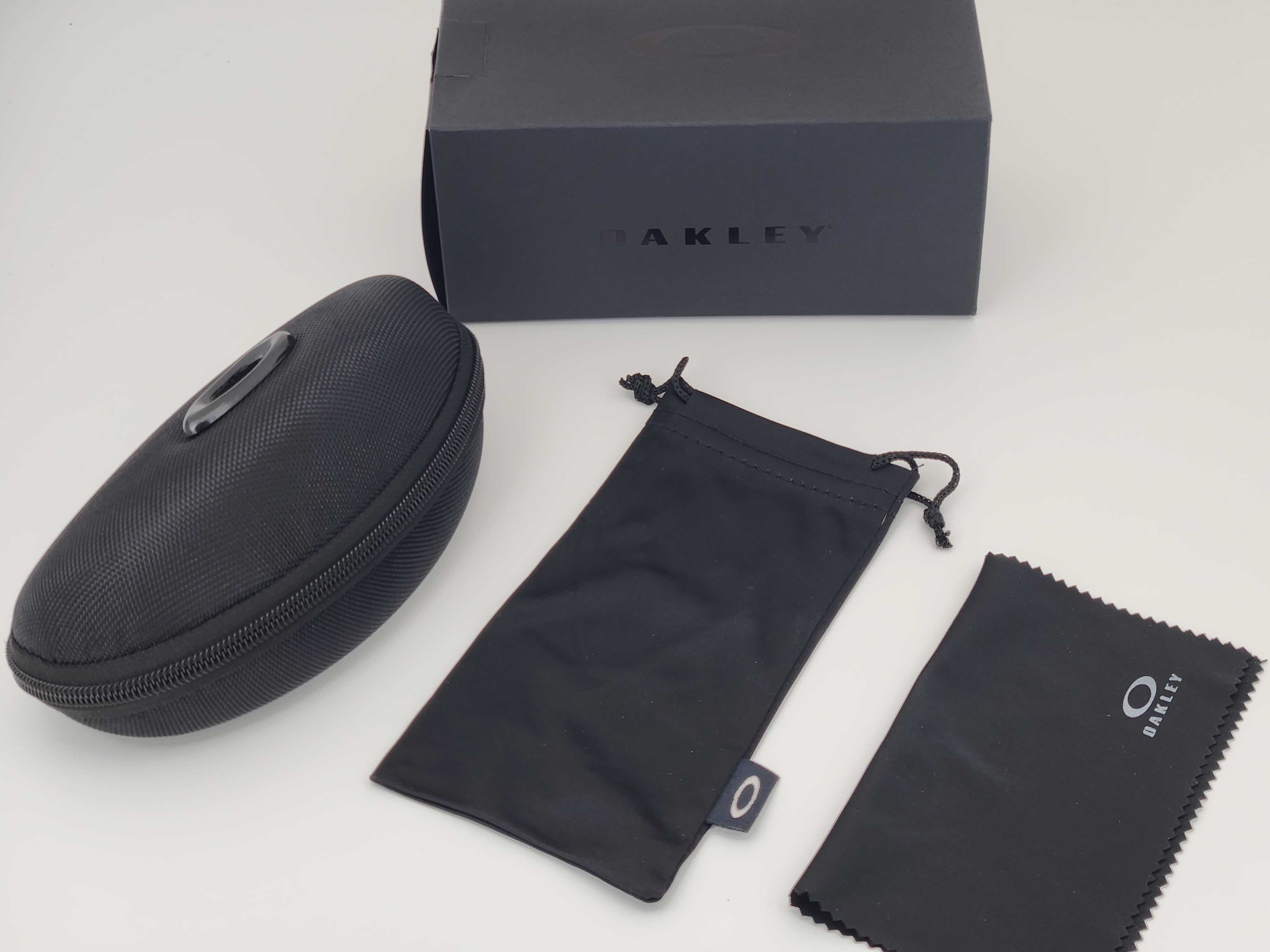 Oakley Sutro Lite Rimless Sports Shield Sunglasses Matte Black Frame ...