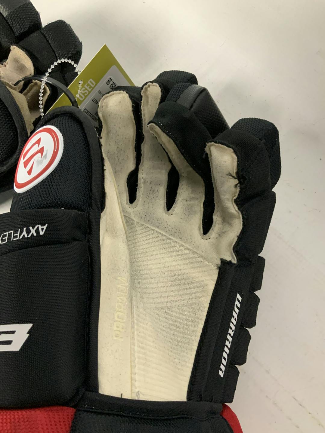 Used Warrior Alpha Evo Pro 14" Hockey Gloves | SidelineSwap