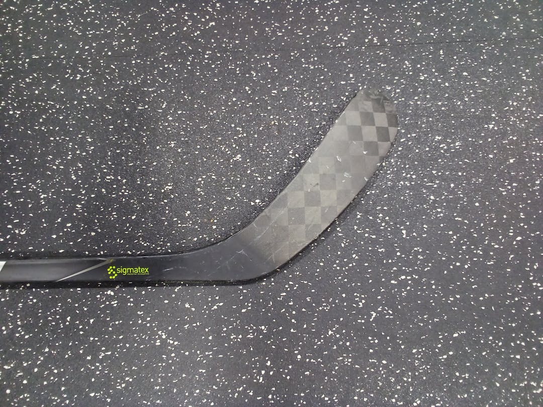 Used Ccm Ribcore Trigger 2 75 Flex Pattern P46 Senior One Piece Sticks ...