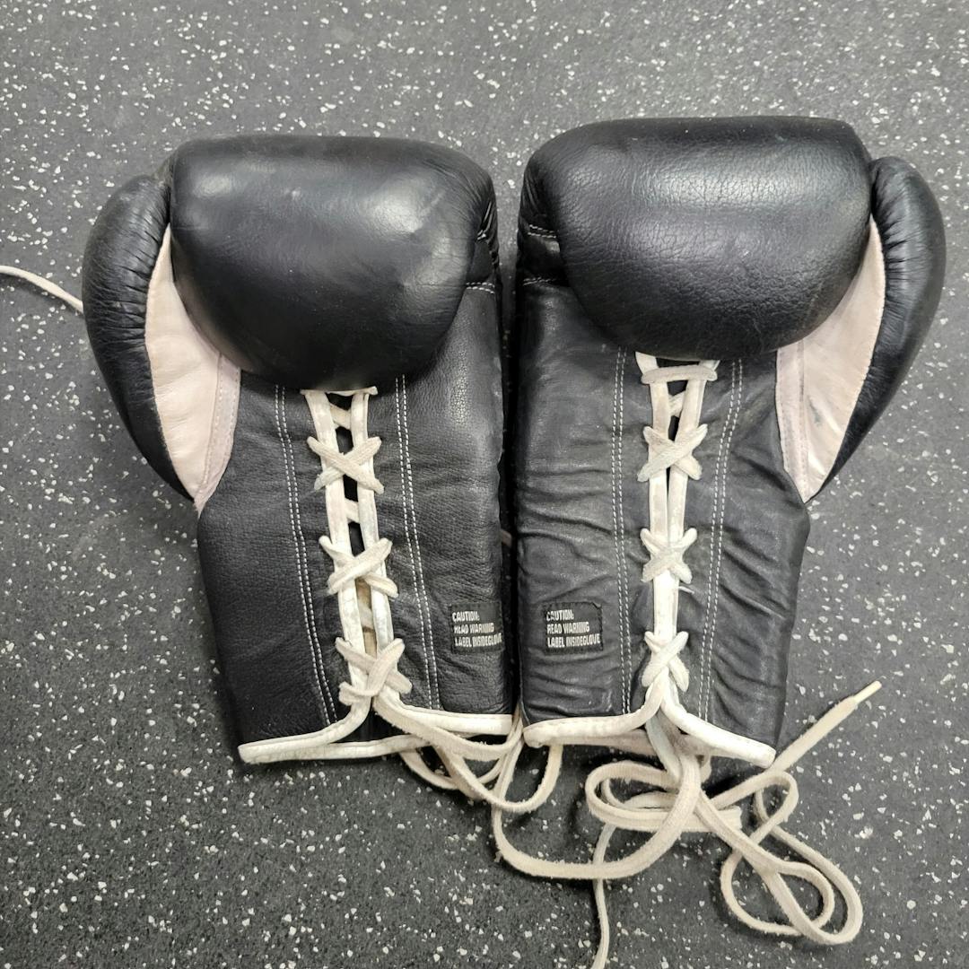 Used Top Contender S M 16 Oz Boxing Gloves | SidelineSwap