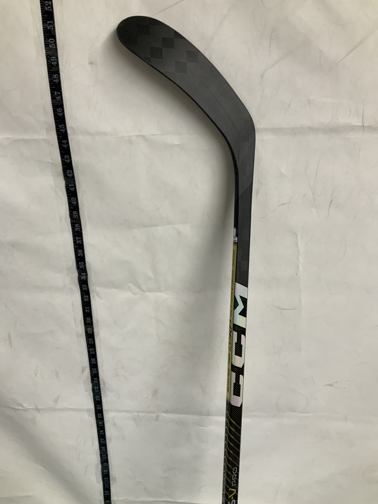 New Junior CCM Tacks AS-V Pro Right 40 Flex P28 Stick. | SidelineSwap