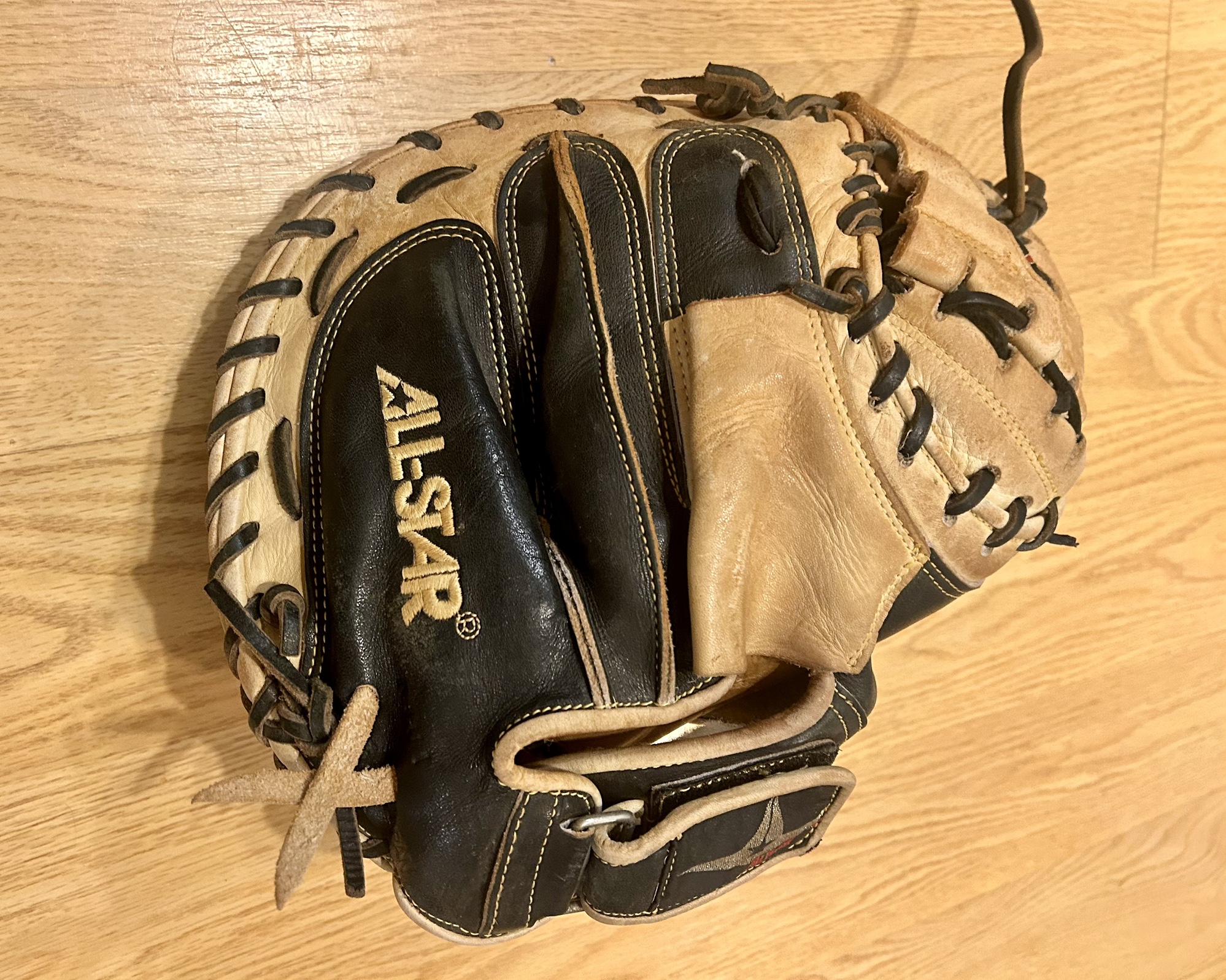 All Star CM3000 SBT 33” catchers mitt | SidelineSwap